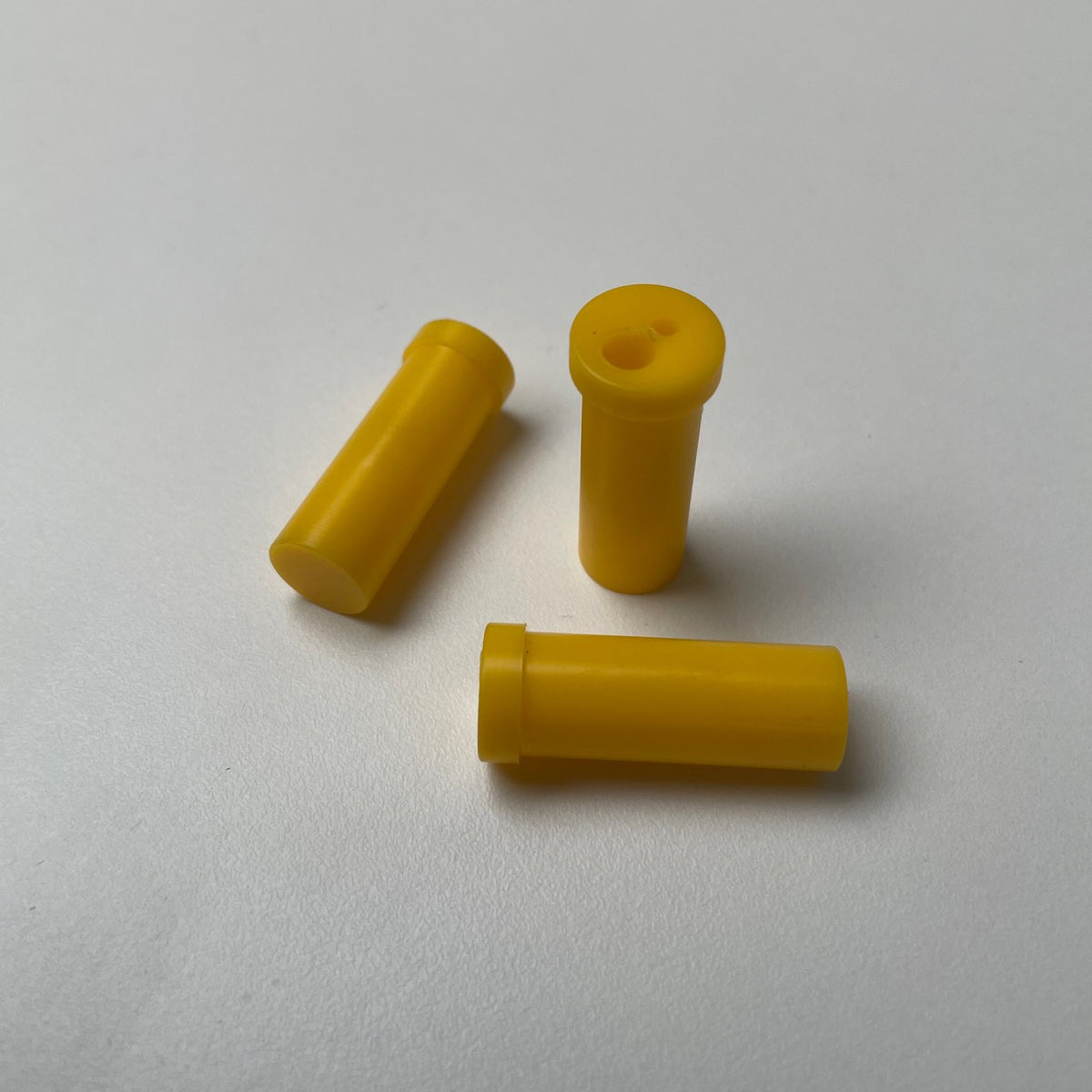 PW13 Plastic Plugs for Backstay Arm – PJ Sails